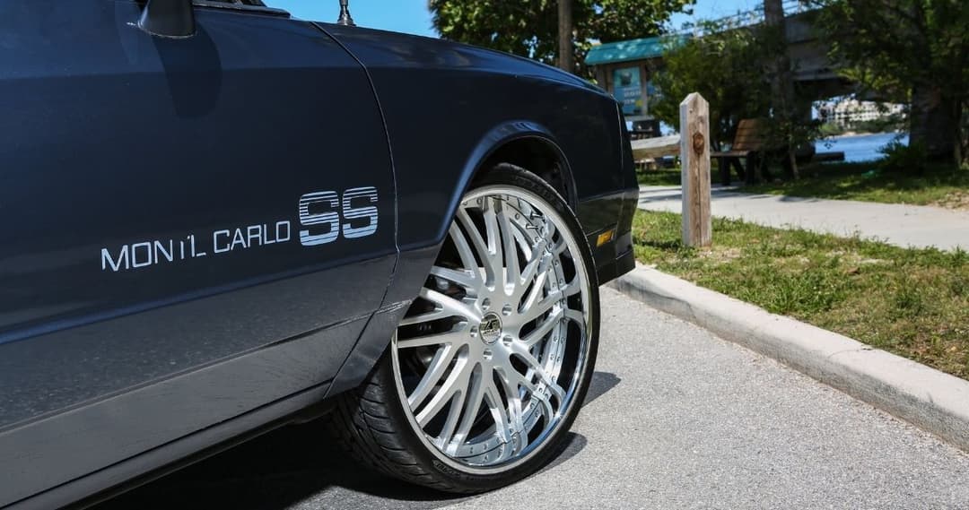 2000 monte carlo bolt pattern